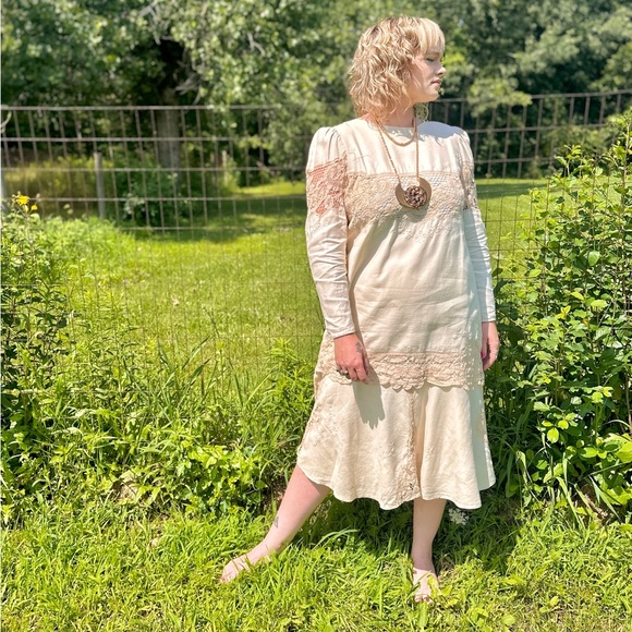 Extrovert | Dresses | 98s Linen Macrame Dress | Poshmark